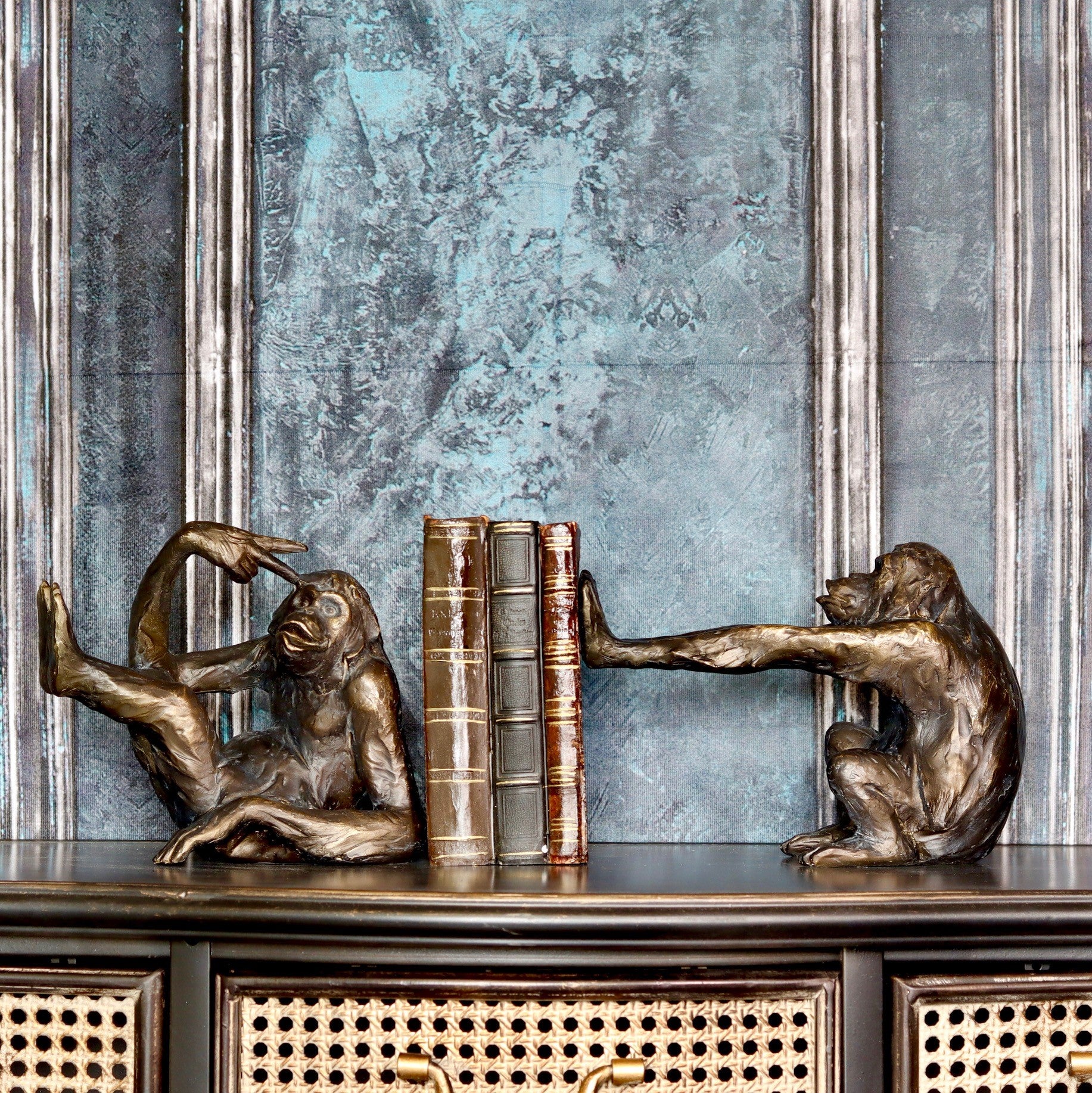 Book Ends – Bentleys House of Gifts